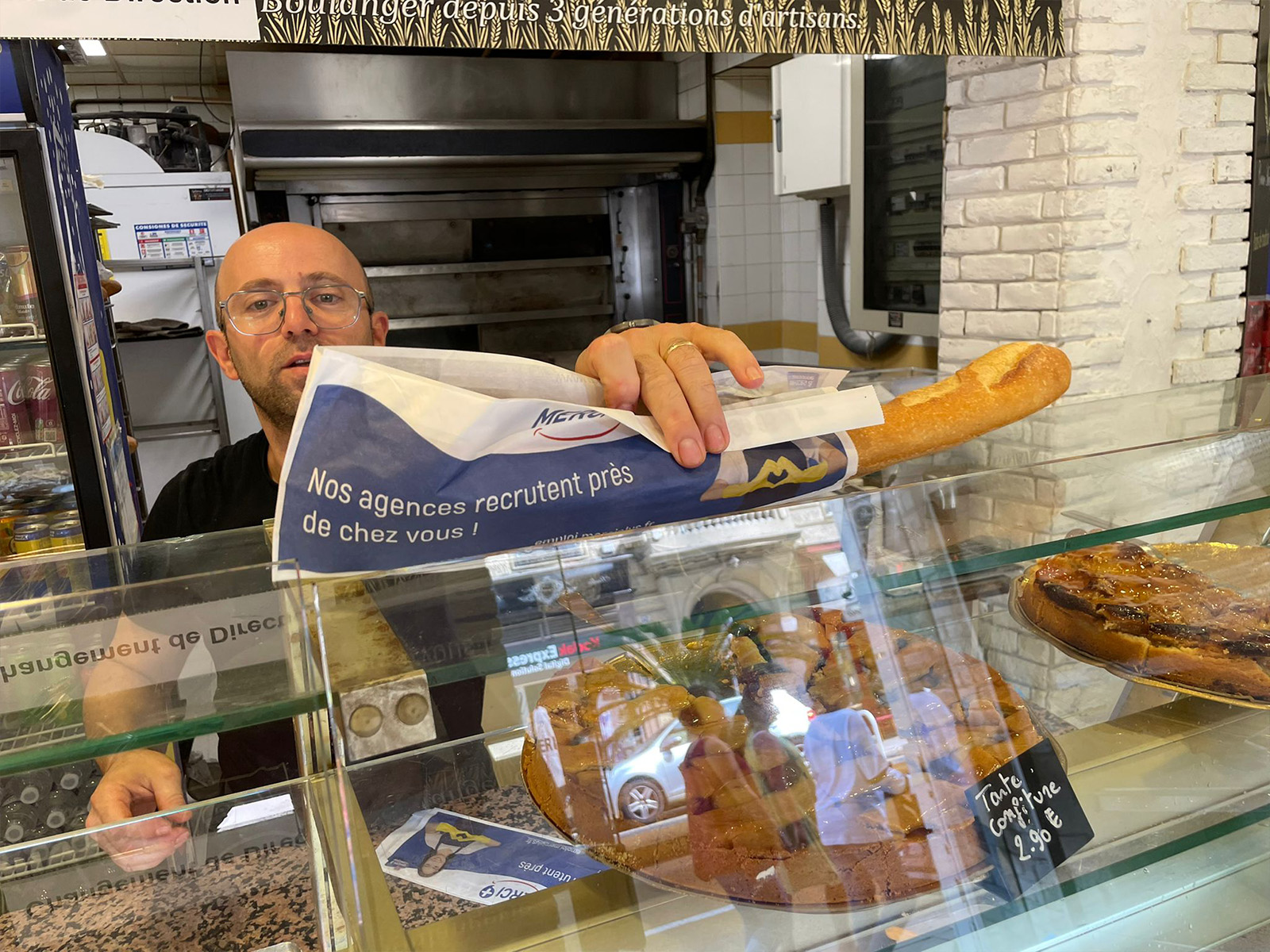 Campagne de dépôt de sacs à baguettes pour l'agence de recrutement MERCI+