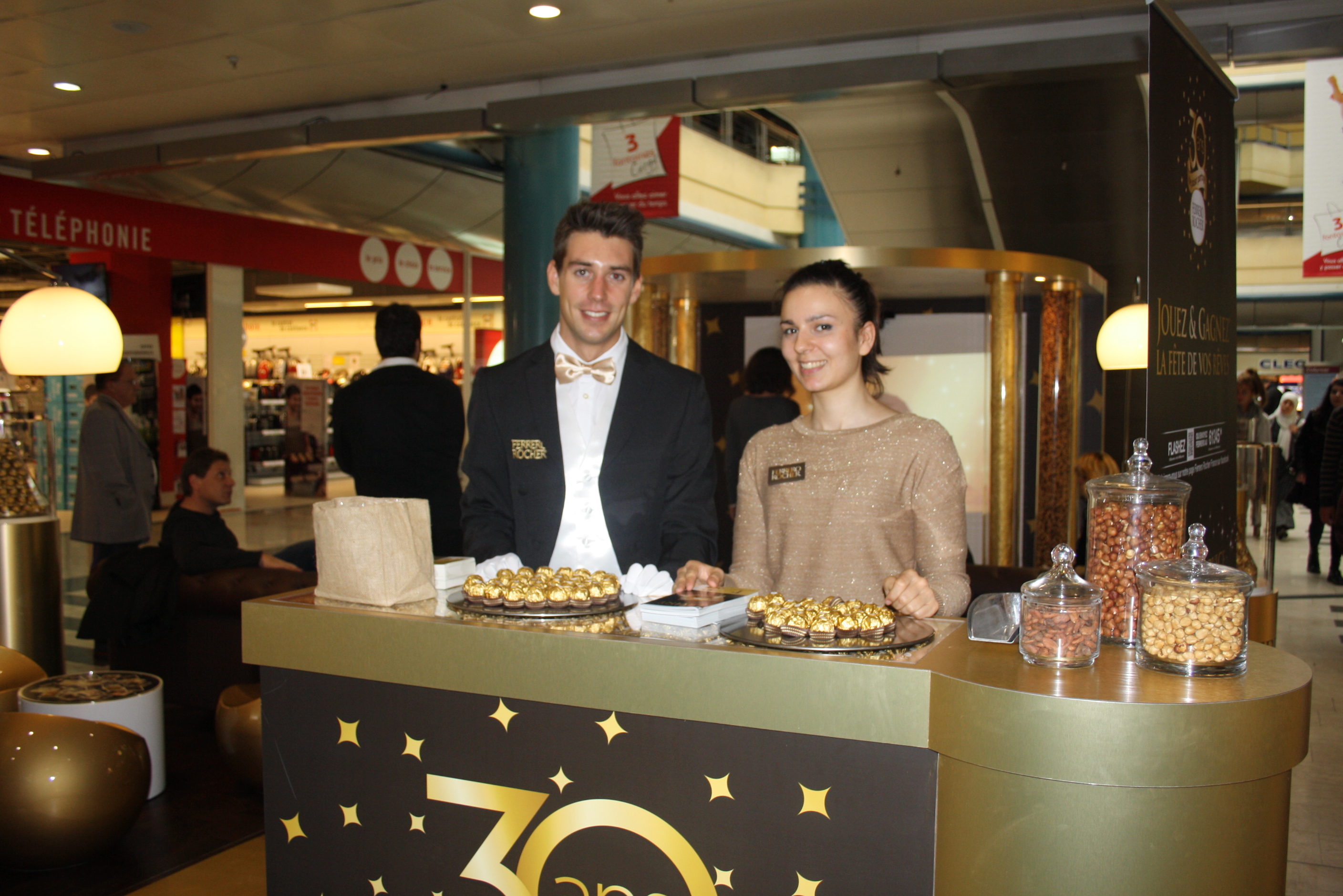 Ferrero et son Pop Up Store en Malls - Keemia Event & Experience Agence ...